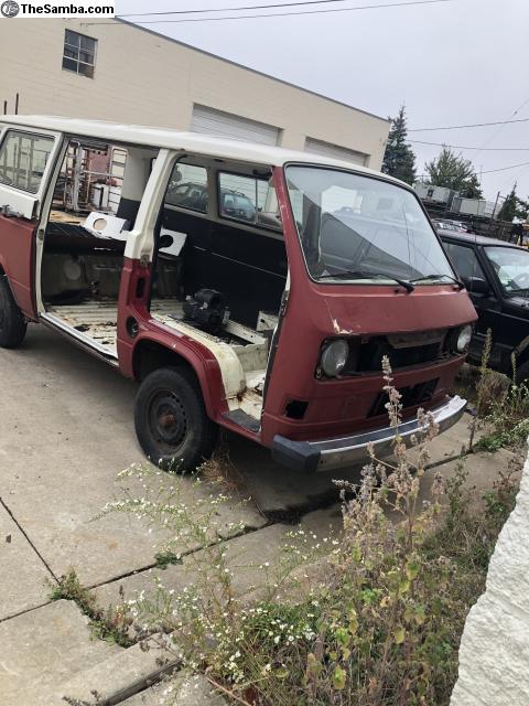 TheSamba.com :: VW Classifieds - vanagon body parts , clip etc very good