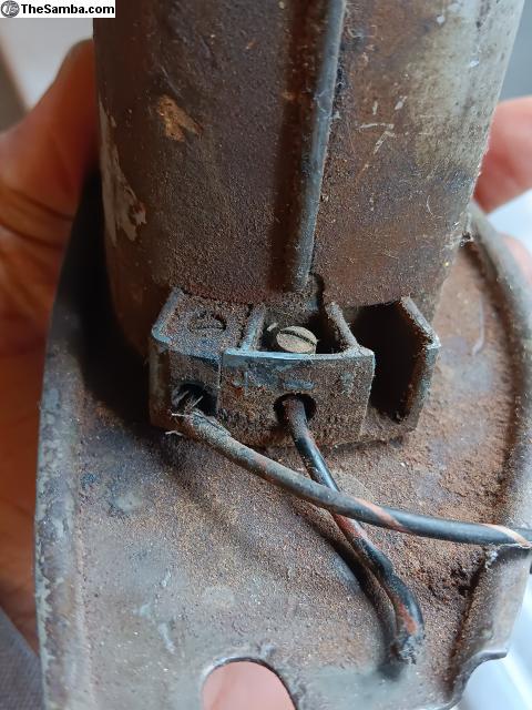 TheSamba.com :: VW Classifieds - Original split window bus windshield ...