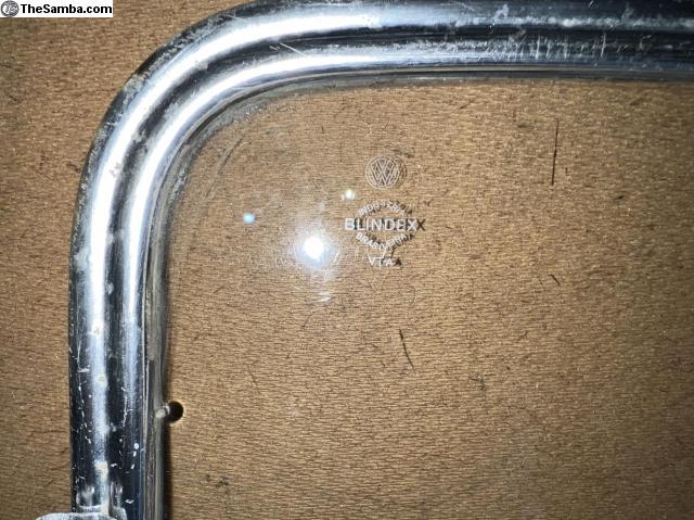 TheSamba.com :: VW Classifieds - Vw Beetle Oval Split Window Set(339)