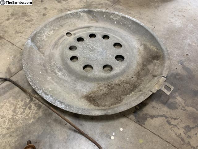 TheSamba.com :: VW Classifieds - Vanagon Spare Tire Clam Shell & All ...