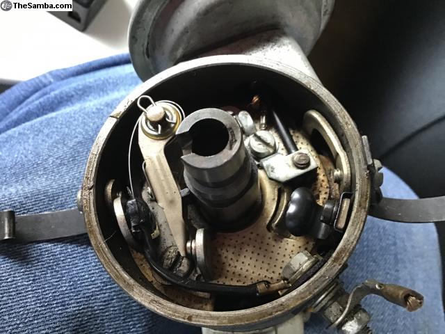 TheSamba.com :: VW Classifieds - Oval Beetle VJU 4BR 8 distributor