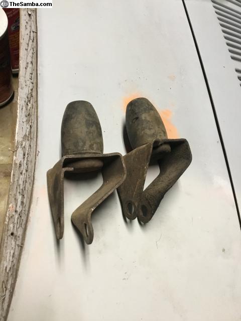 TheSamba.com :: VW Classifieds - Rear axle stops rubber stop mounts ...