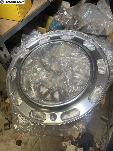 TheSamba.com :: VW Classifieds - NOS VW beauty rings 10 slot 66-67