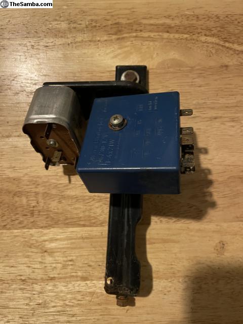 TheSamba.com :: VW Classifieds - 67 flasher relay and bracket