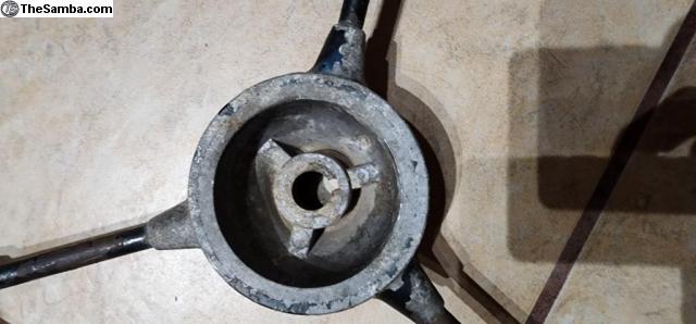 TheSamba.com :: VW Classifieds - BARNDOOR (Keyed) Steering Wheel 54-55