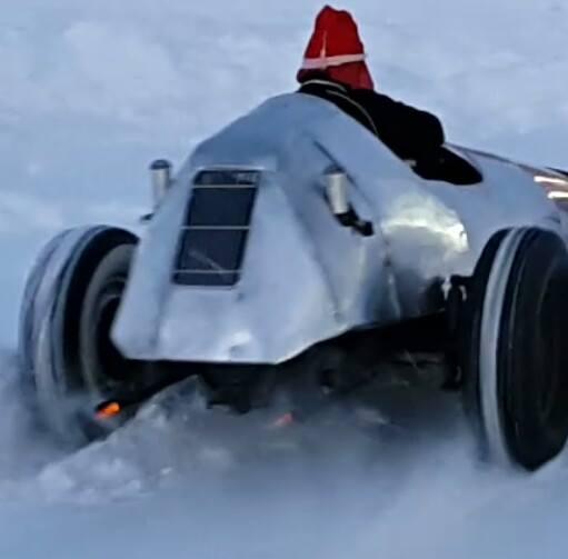 TheSamba.com :: Gallery - Santas new sled!