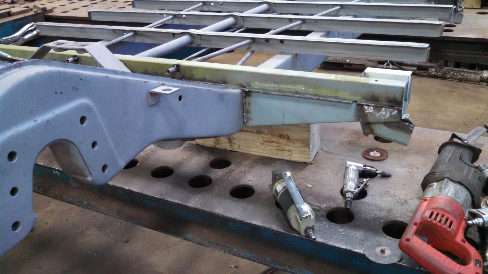 TheSamba.com :: Split Bus - View topic - Split bus frame replacement