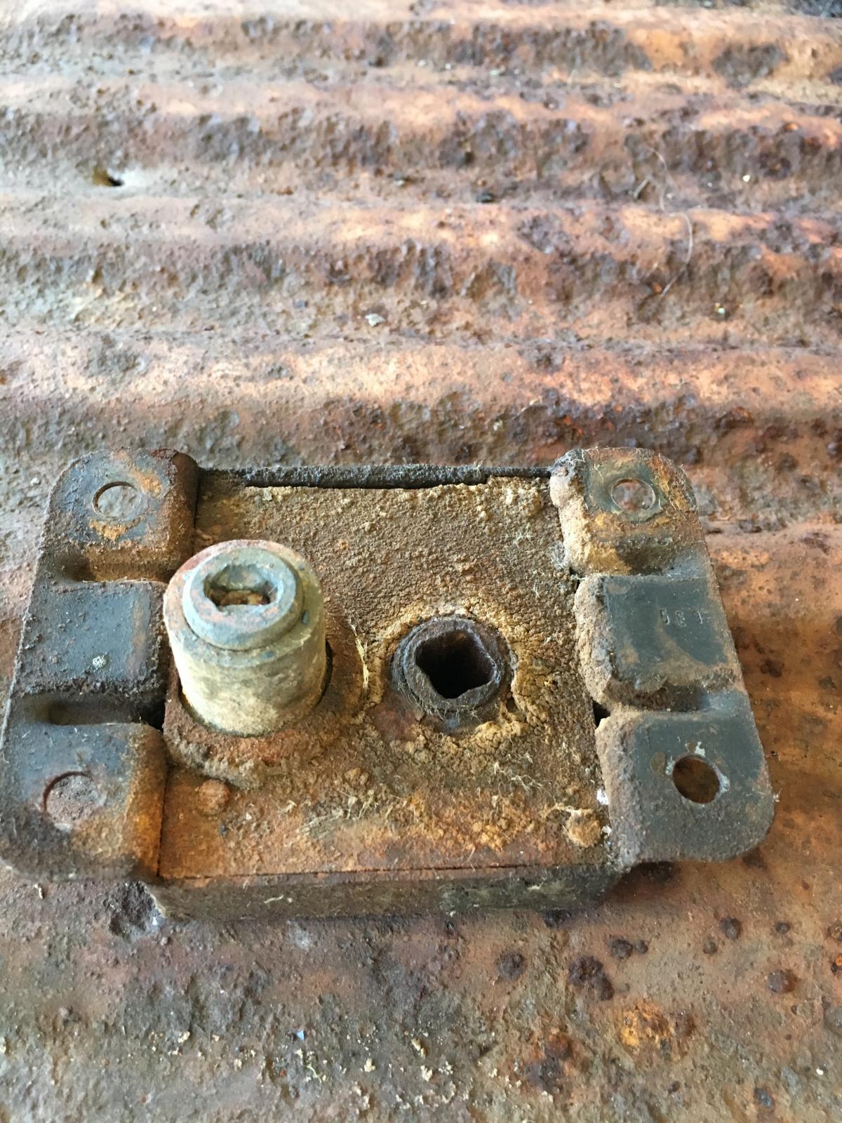 TheSamba.com :: Gallery - Treasure Chest lock mechanism