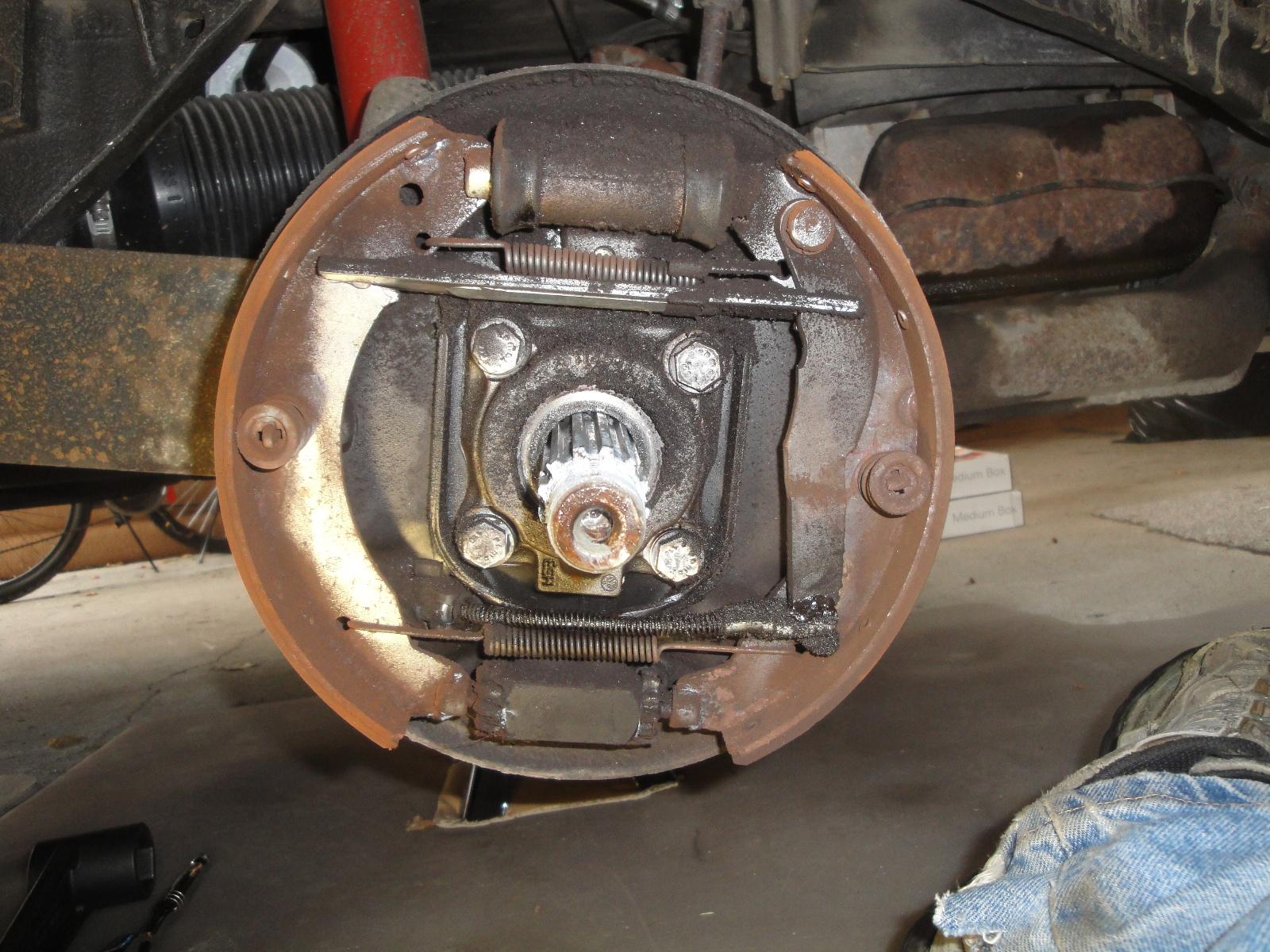 TheSamba.com :: Type 3 - View topic - Pulling drum?