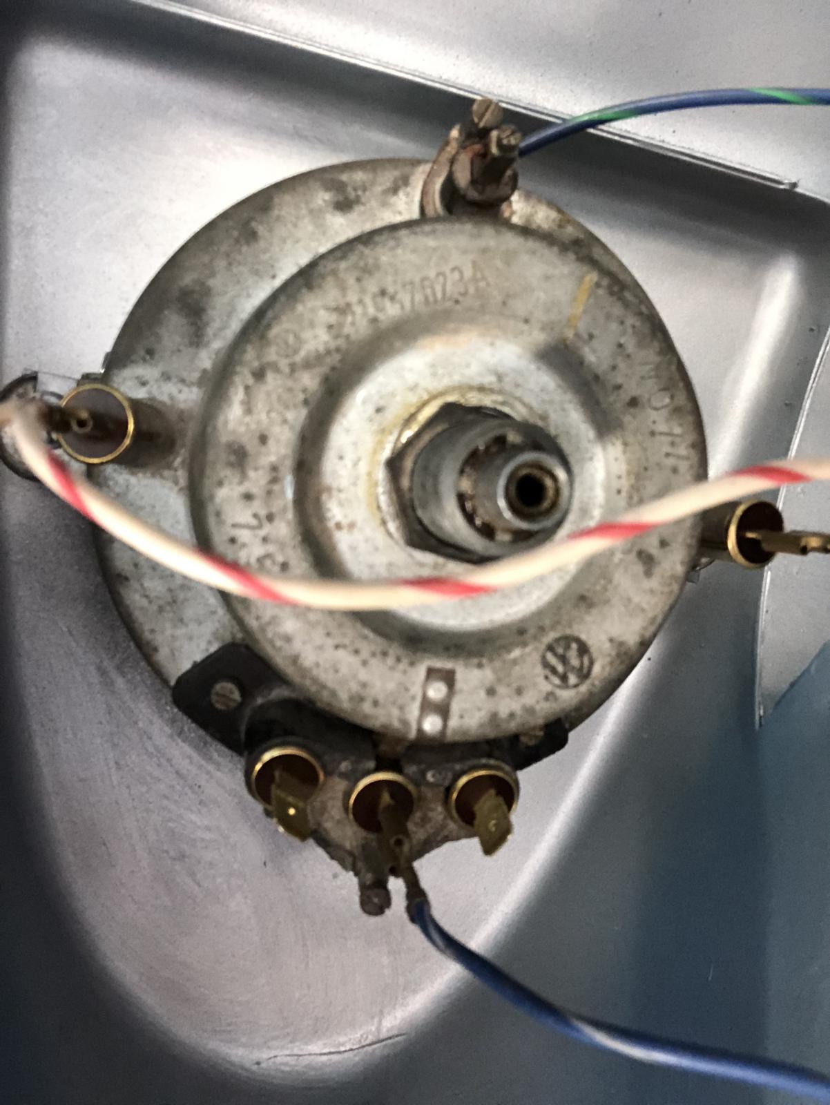 TheSamba.com :: Split Bus - View topic - 59 speedo wiring question