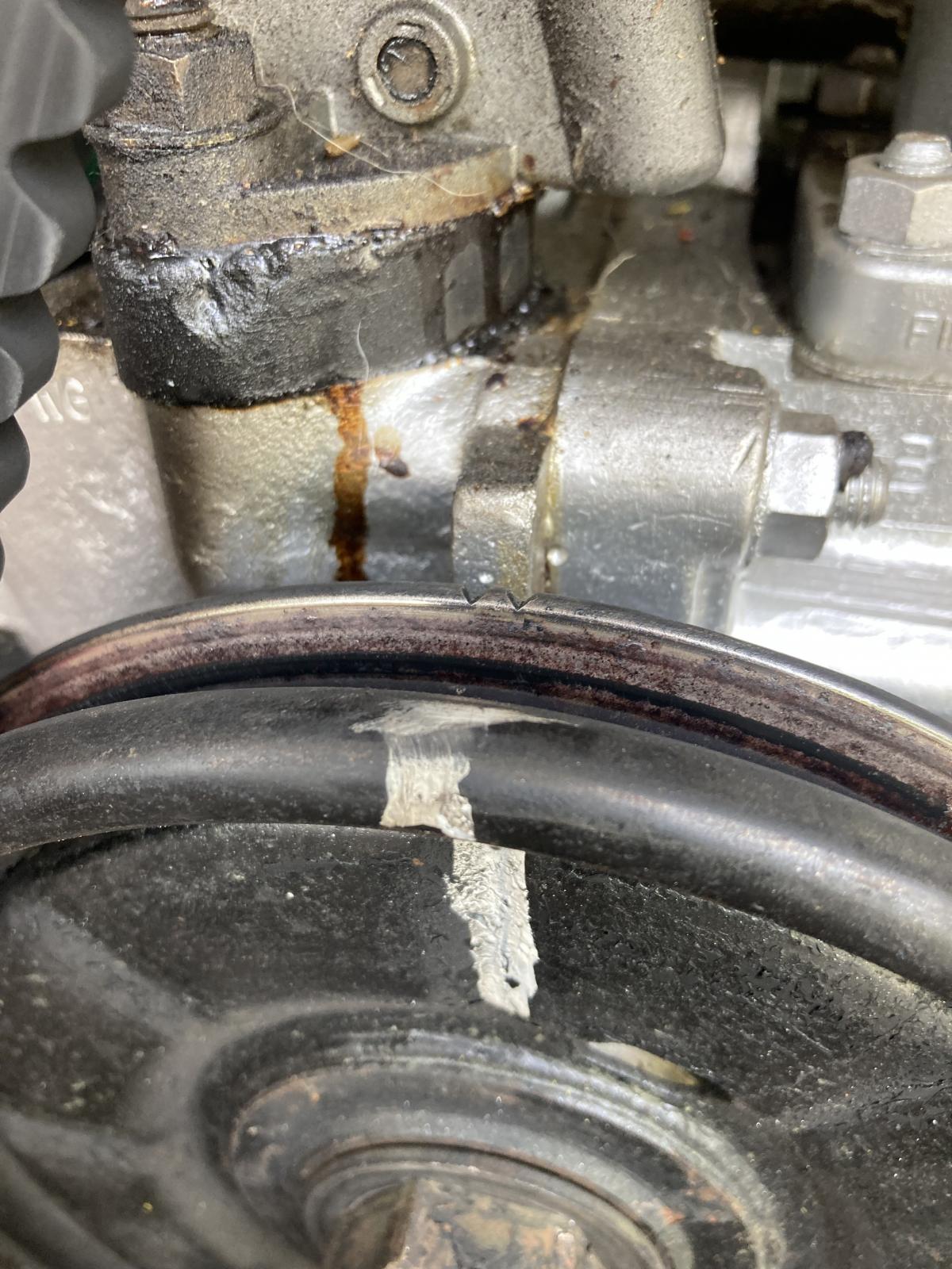 TheSamba.com :: Gallery - Engine Mounting Studs and Crank pully notches