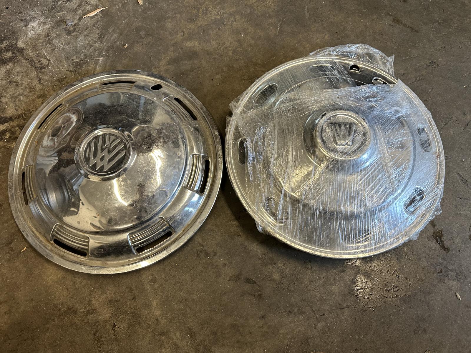 TheSamba.com :: Gallery - Can anyone identify these hubcaps?