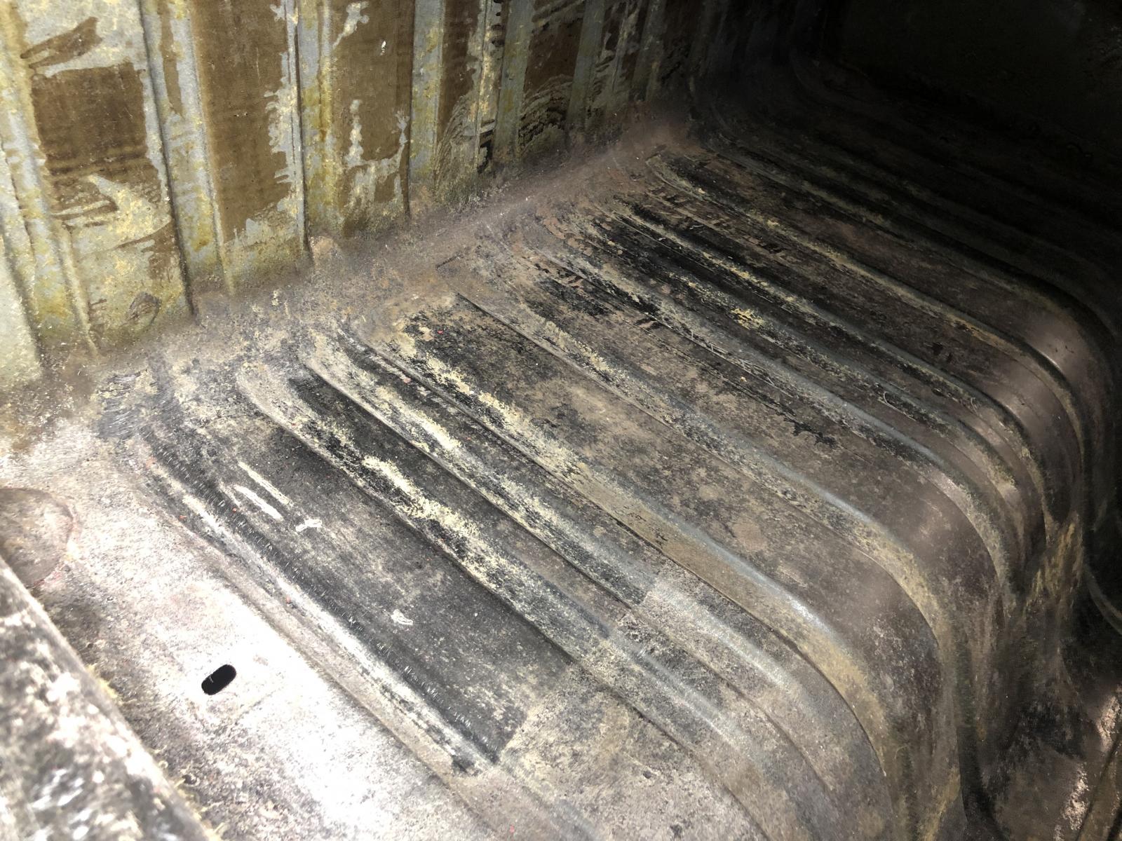 TheSamba.com :: Beetle - 1958-1967 - View topic - Rear luggage tray holes