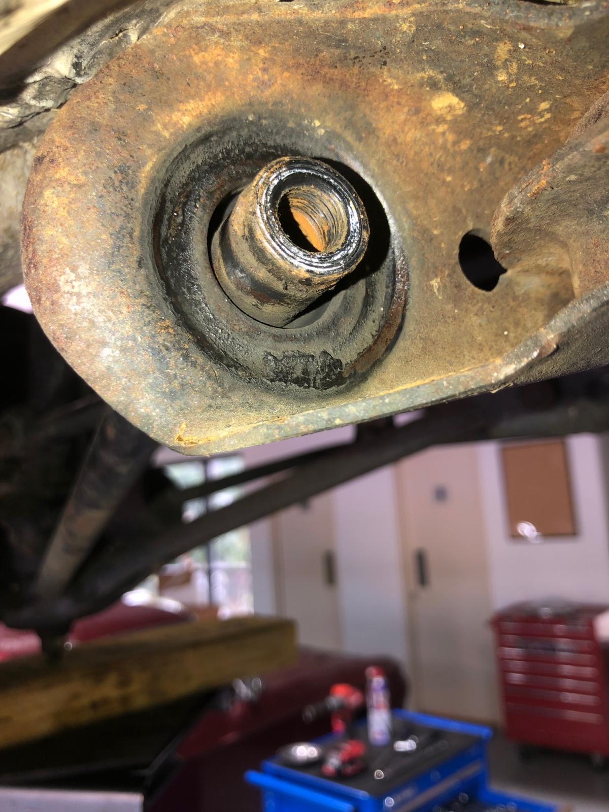 TheSamba.com :: Gallery - 411 - Track Control arm rings