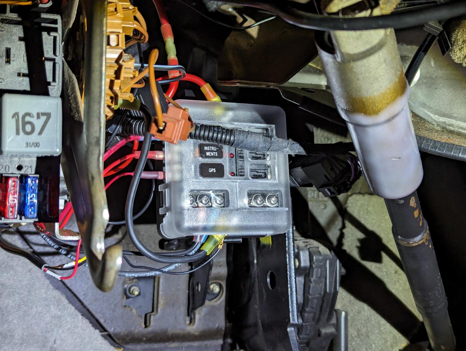 TheSamba.com :: Eurovan - View topic - Show us your aux fuse panels and ...