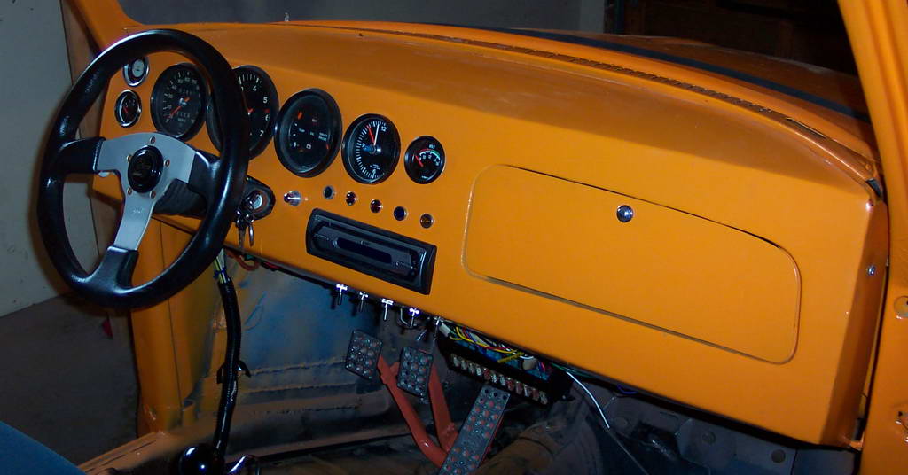 Under the padding on a super beetle bash it looks like an older style ...