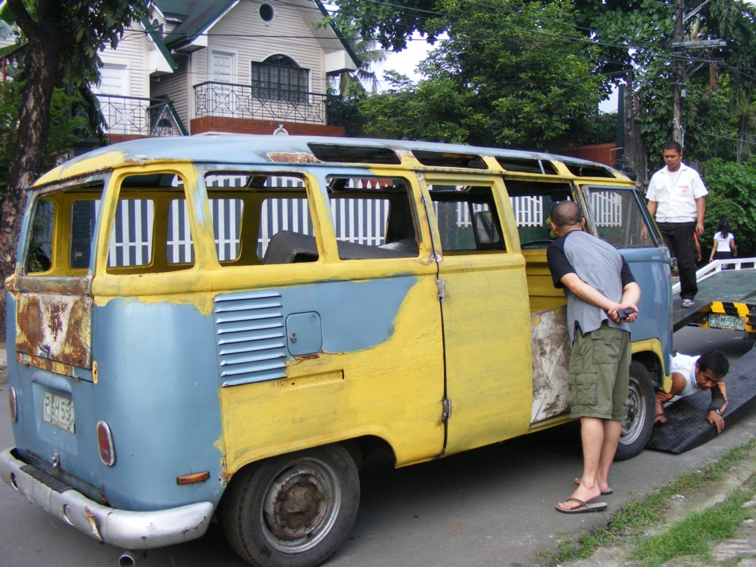 TheSamba.com :: Split Bus - View topic - My 23 window bus