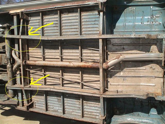 TheSamba.com :: Split Bus - View topic - Pics of bus bottom, underneath