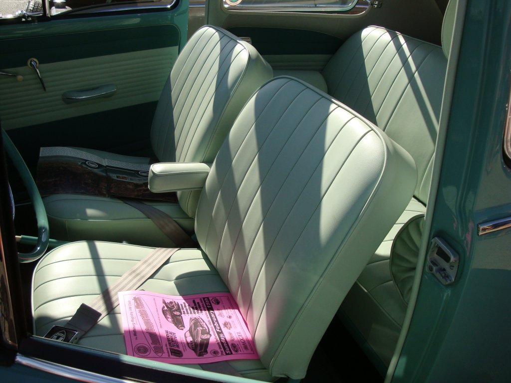 TheSamba.com :: Gallery - Restored '61 Ragtop - Turquoise