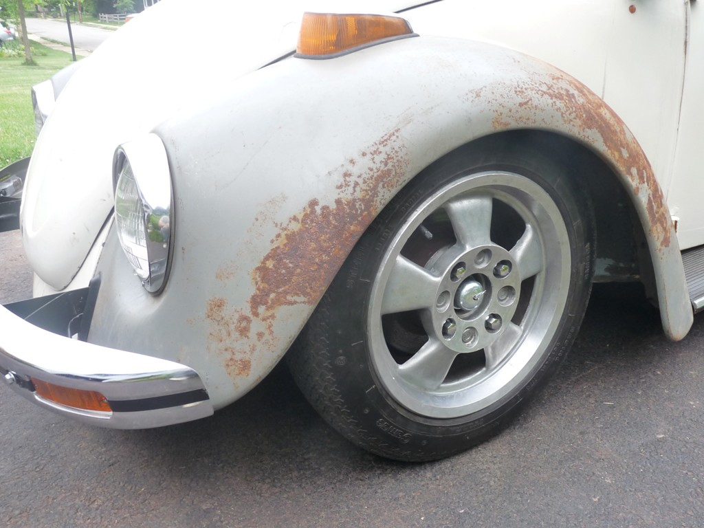 TheSamba.com :: Gallery - 1970 Beetle with old Riviera wheels