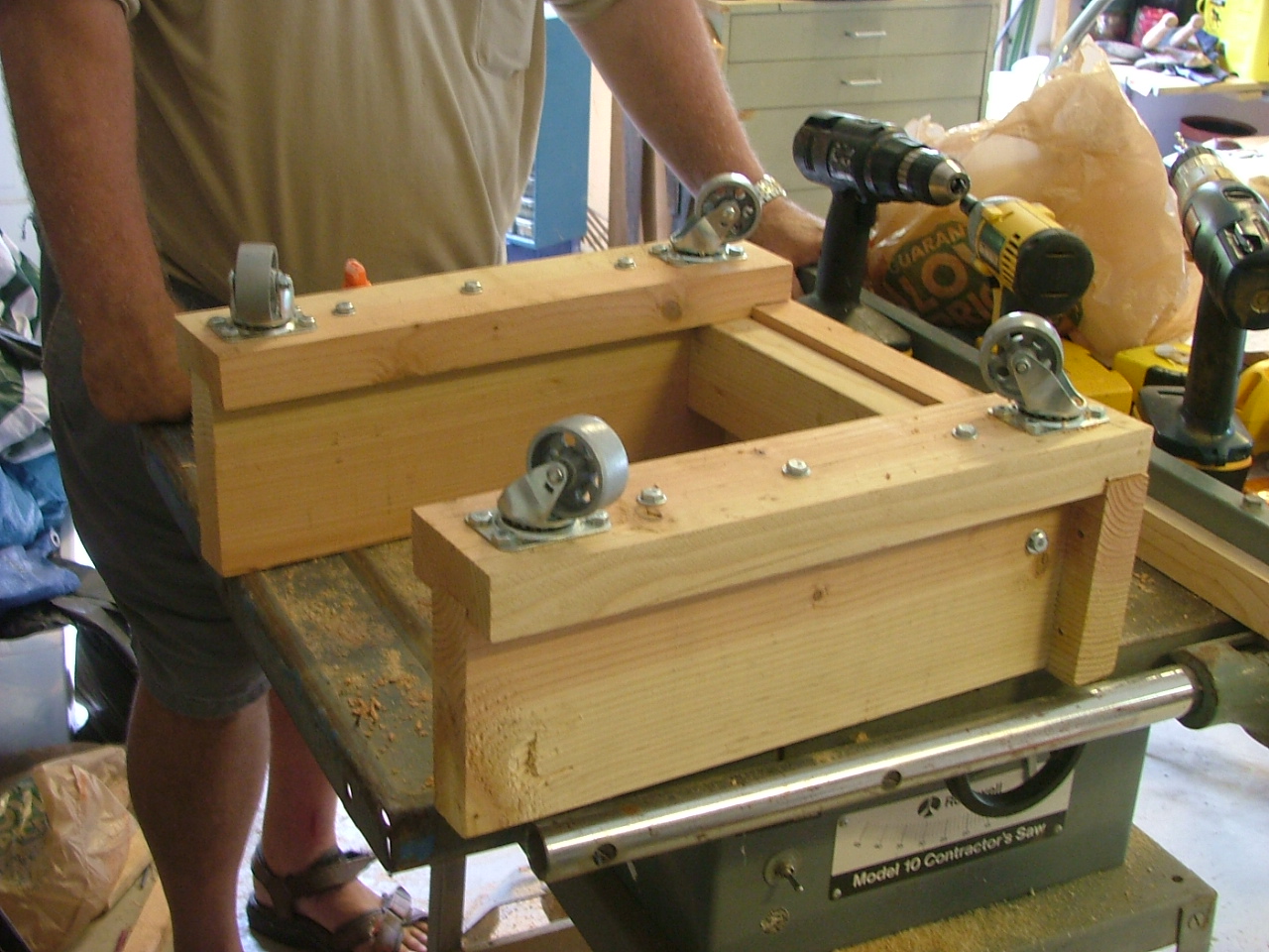 TheSamba.com :: General/Chat - View topic - How to make an engine dolly