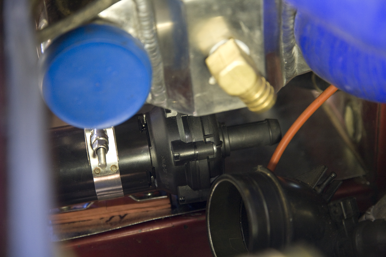 TheSamba.com :: Vanagon - View topic - Air to Water Intercooler Install